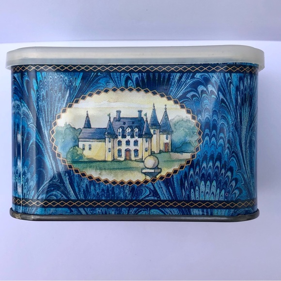 GFIC | Other | Vintage Castle Scene Tin From General Foods ...